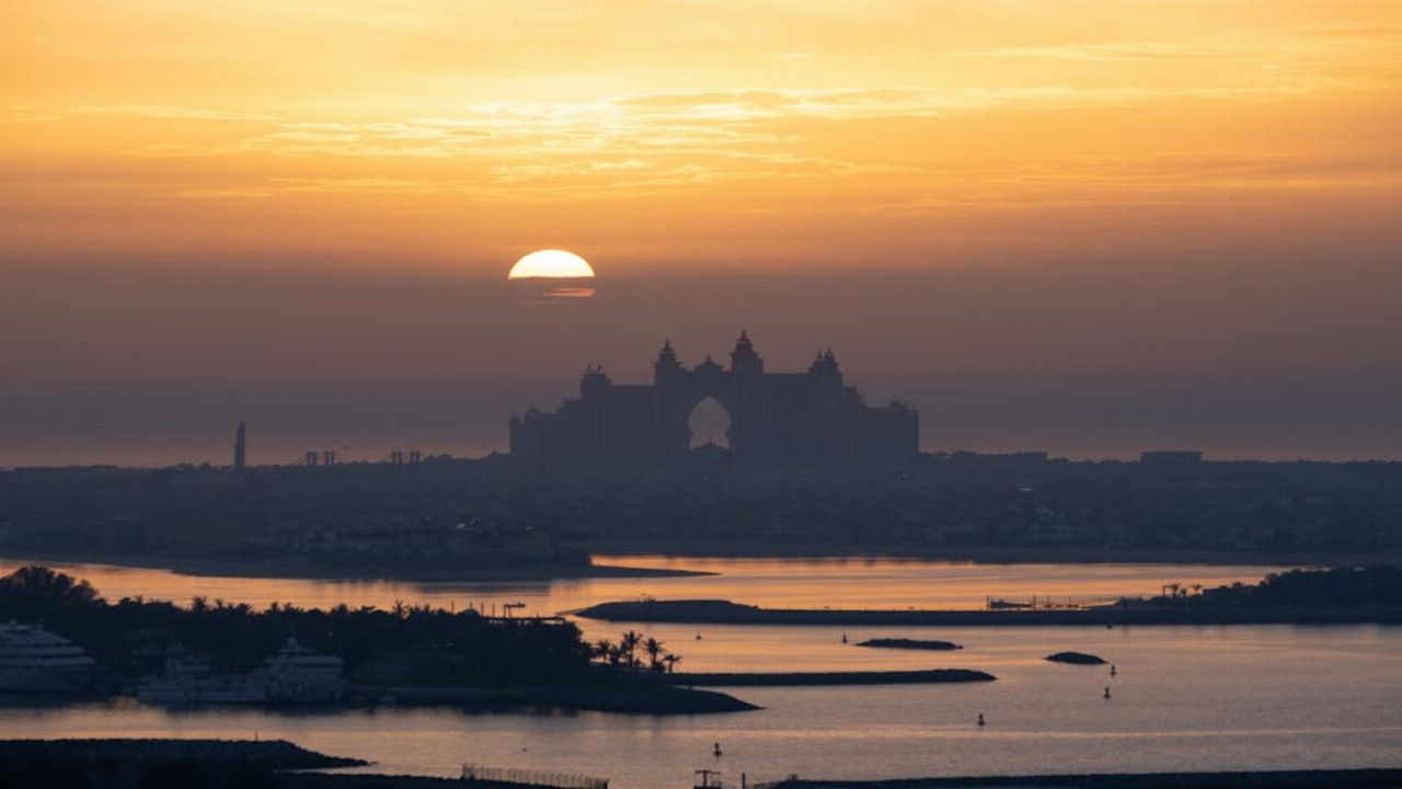 Atlantis The Palm – Wasserpark, Delfine und Unterwasserwelt - Urlaub ...